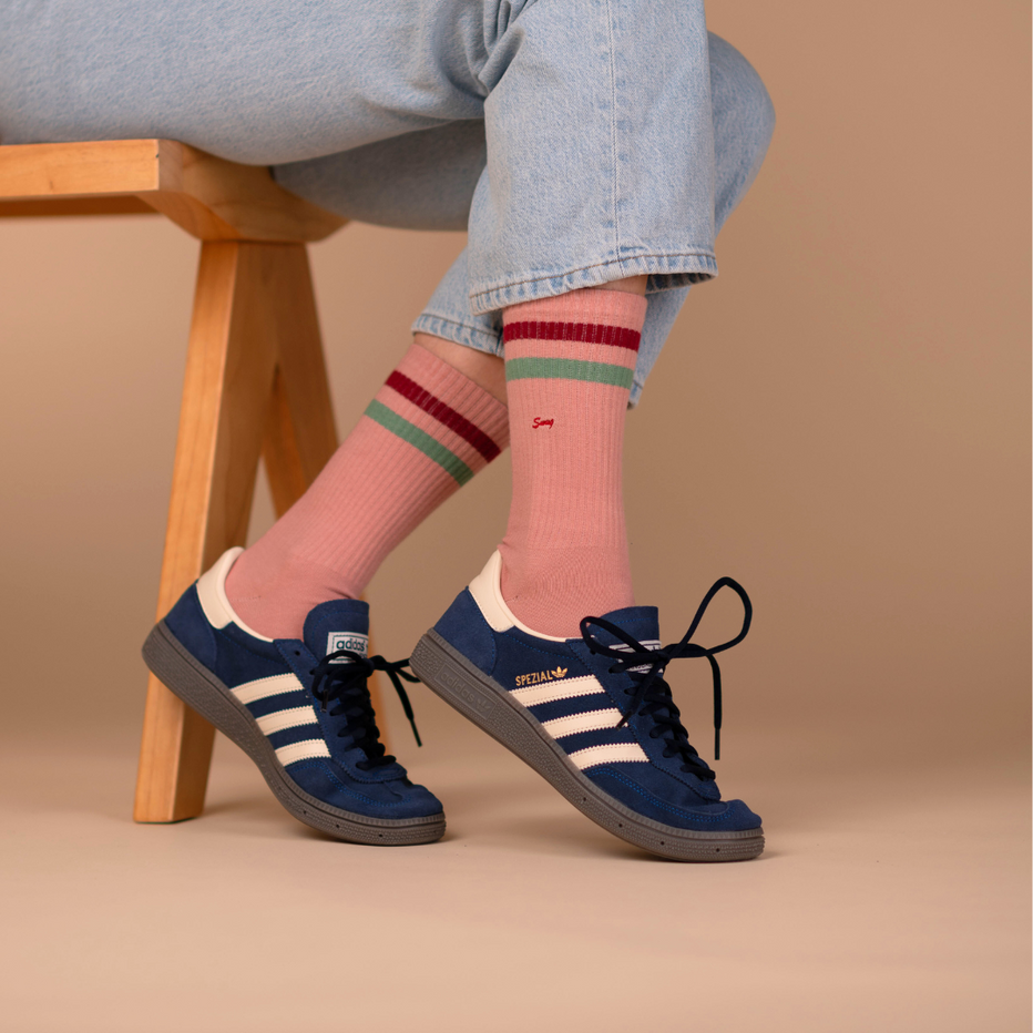 RETRO PINK – Snug Socks Co.