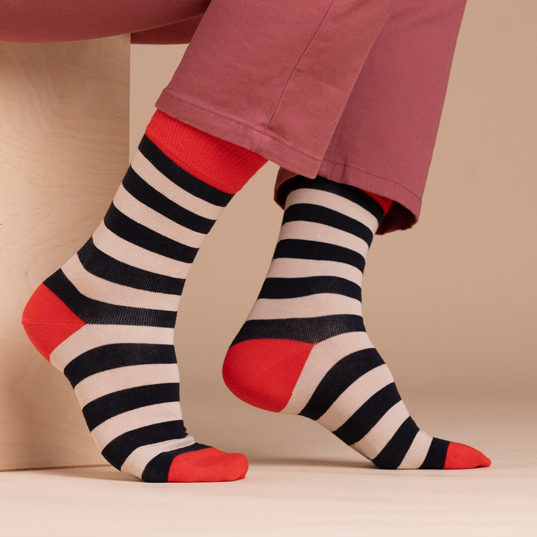 STRIPY RED – Snug Socks Co.